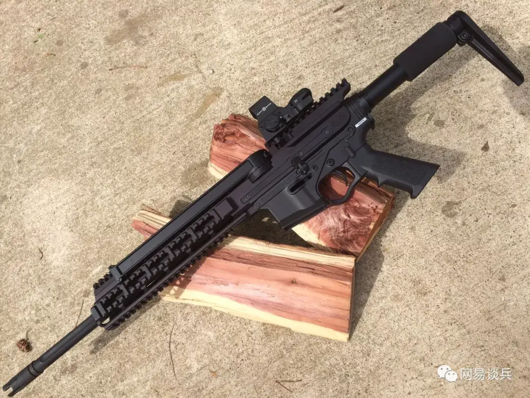 委内瑞拉政变出现魔改版P90：披着步枪外衣的冲锋枪 - 知乎