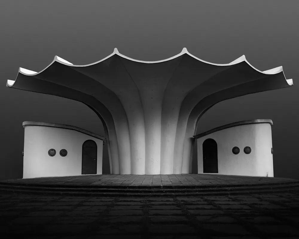 顶级黑白照片长啥样？黑白摄影大赛获奖作品欣赏分析 - 知乎