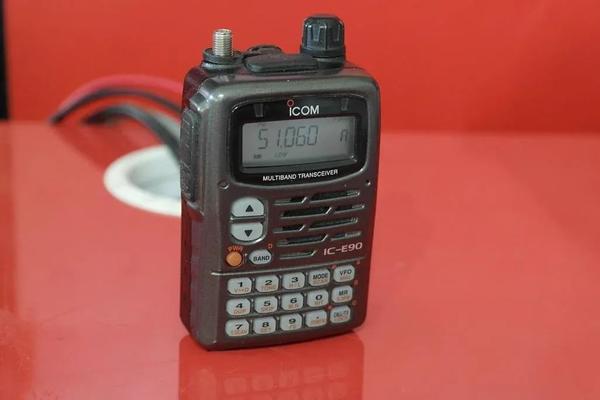 Icom IC-E90: 业余无线电手持对讲机中的经典之作 - 知乎