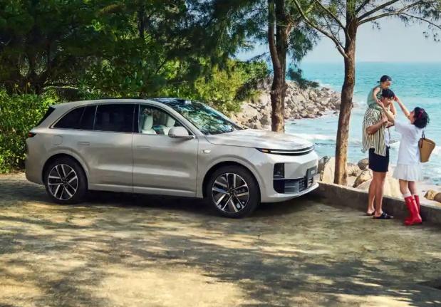 25万级新势力谁更适合家用？问界新M5 Ultra对比理想L6 - 知乎