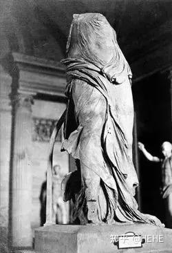 带你欣赏卢浮宫镇馆之宝——胜利女神像 - 知乎