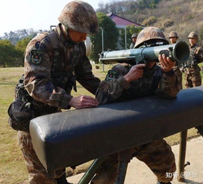 又炸又烧的解放军新一代云爆火箭筒：PF11式93毫米火箭筒 - 知乎
