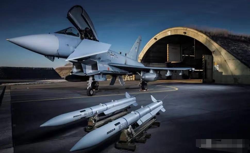 霹雳11空空导弹在03年时是否已经超过了Aim120AB型？ - 知乎