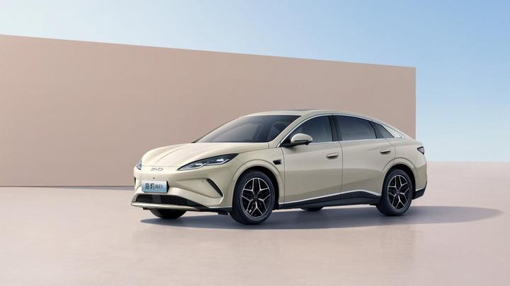 同级唯一搭载云辇-C，技术全面领先，比亚迪海豹06EV上市10.98万元起 - 知乎