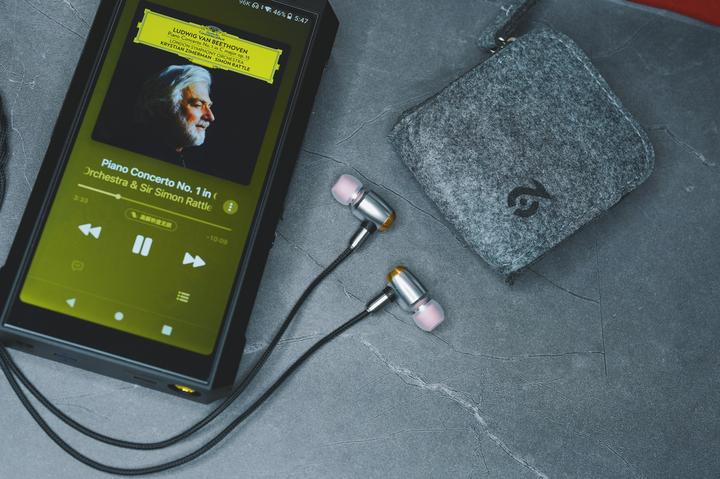 【Hall of Fame】年度最佳入门耳塞 —— 声音记忆SM1 - 知乎