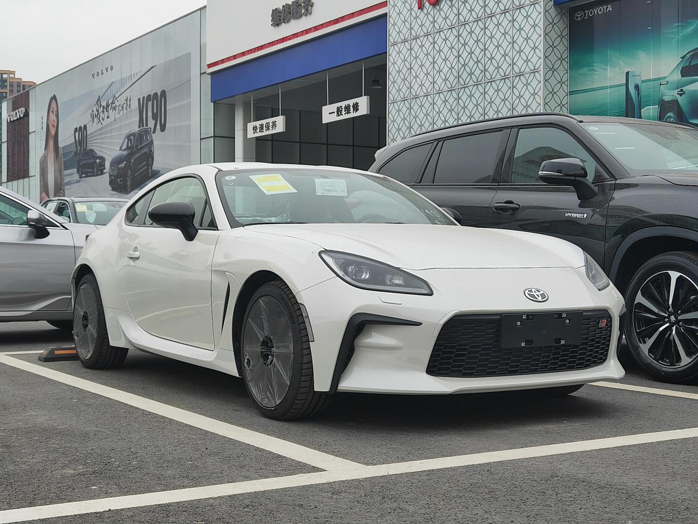 JDM情怀之选，丰田GR86提车，没有加价 - 知乎