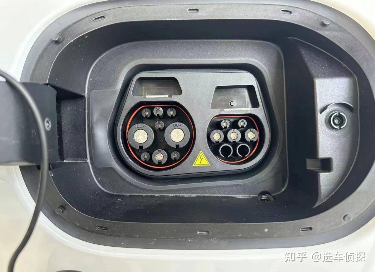 2023款荣威D7 EV实拍，躺式电池，SACHS五连杆悬挂 - 知乎