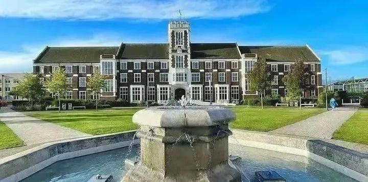 英国留学丨英国TOP大学23Fall申请截止时间！KCL、布大部分专业已截止！ - 知乎